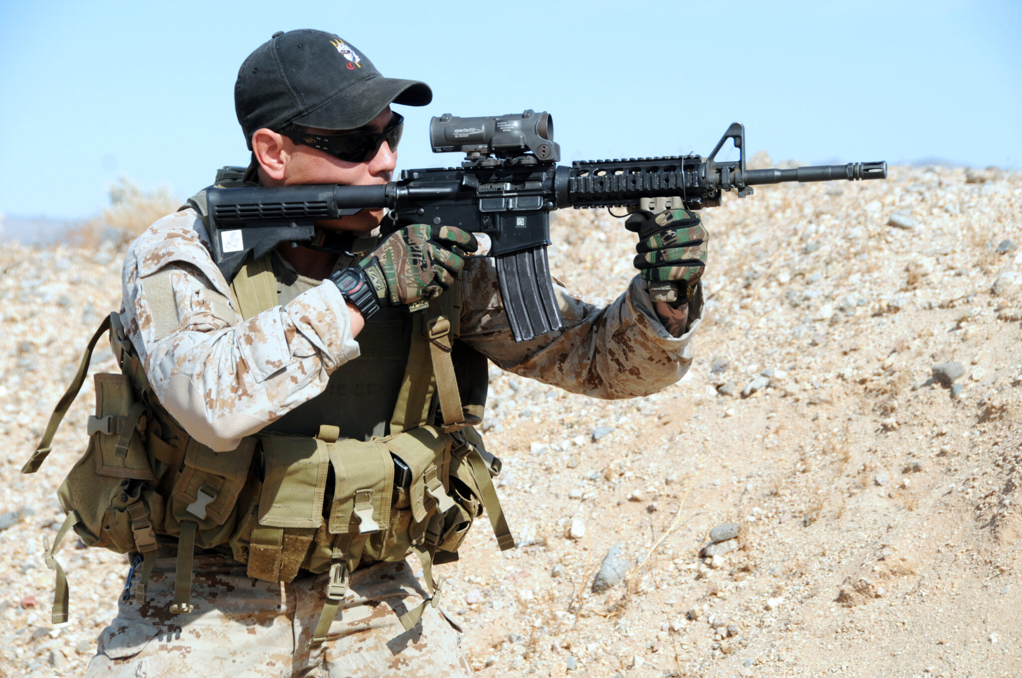 Guns Used by SEALS (Complete Weapons and Gear List) | Reload Your Gear